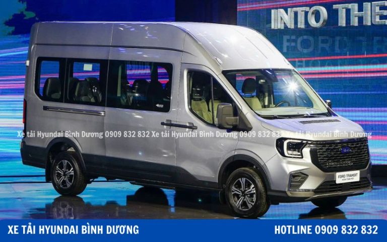 So sánh Hyundai Solati với Ford Transit: nên mua xe gì?